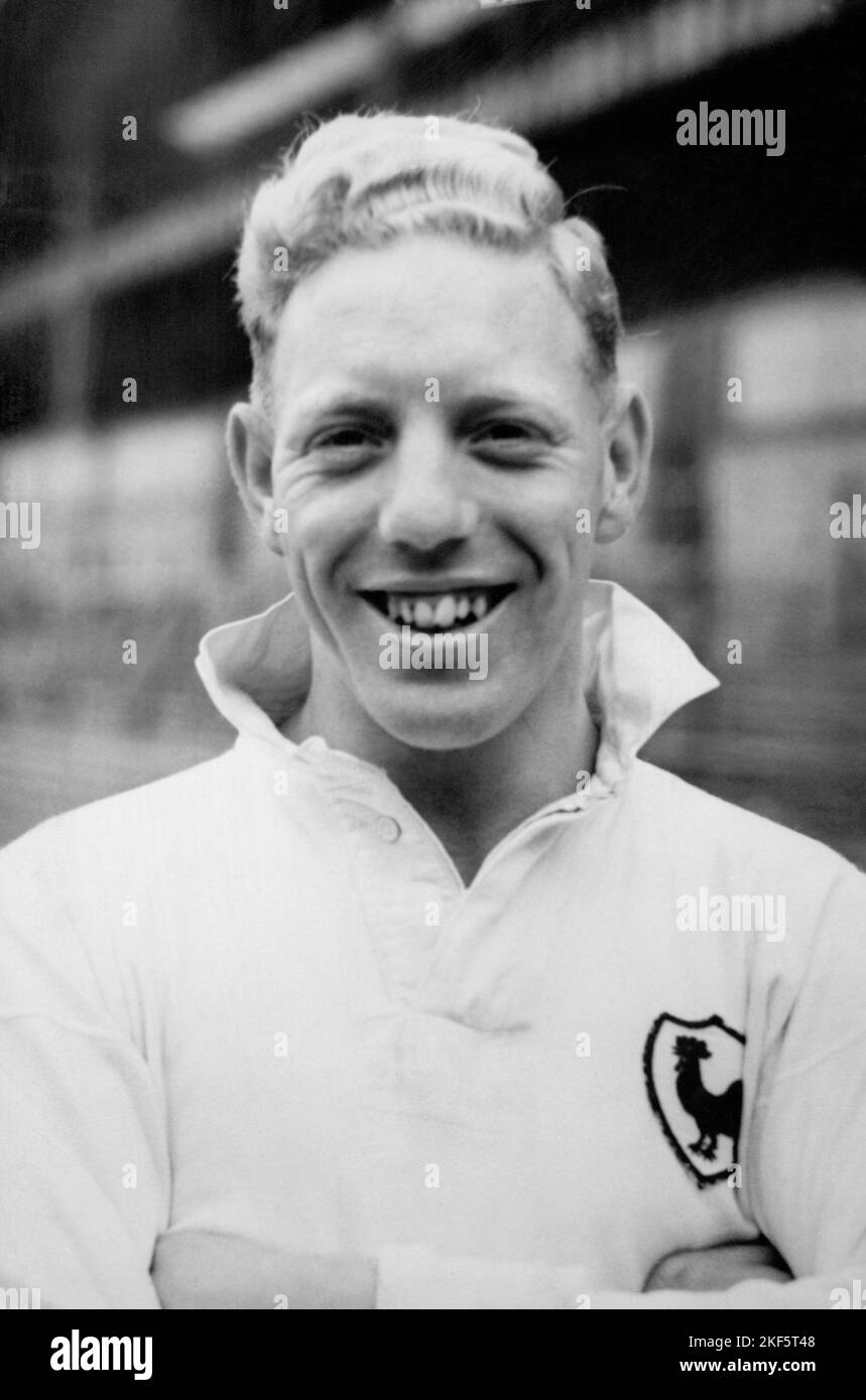Willie Hall, Tottenham Hotspur Stock Photo - Alamy