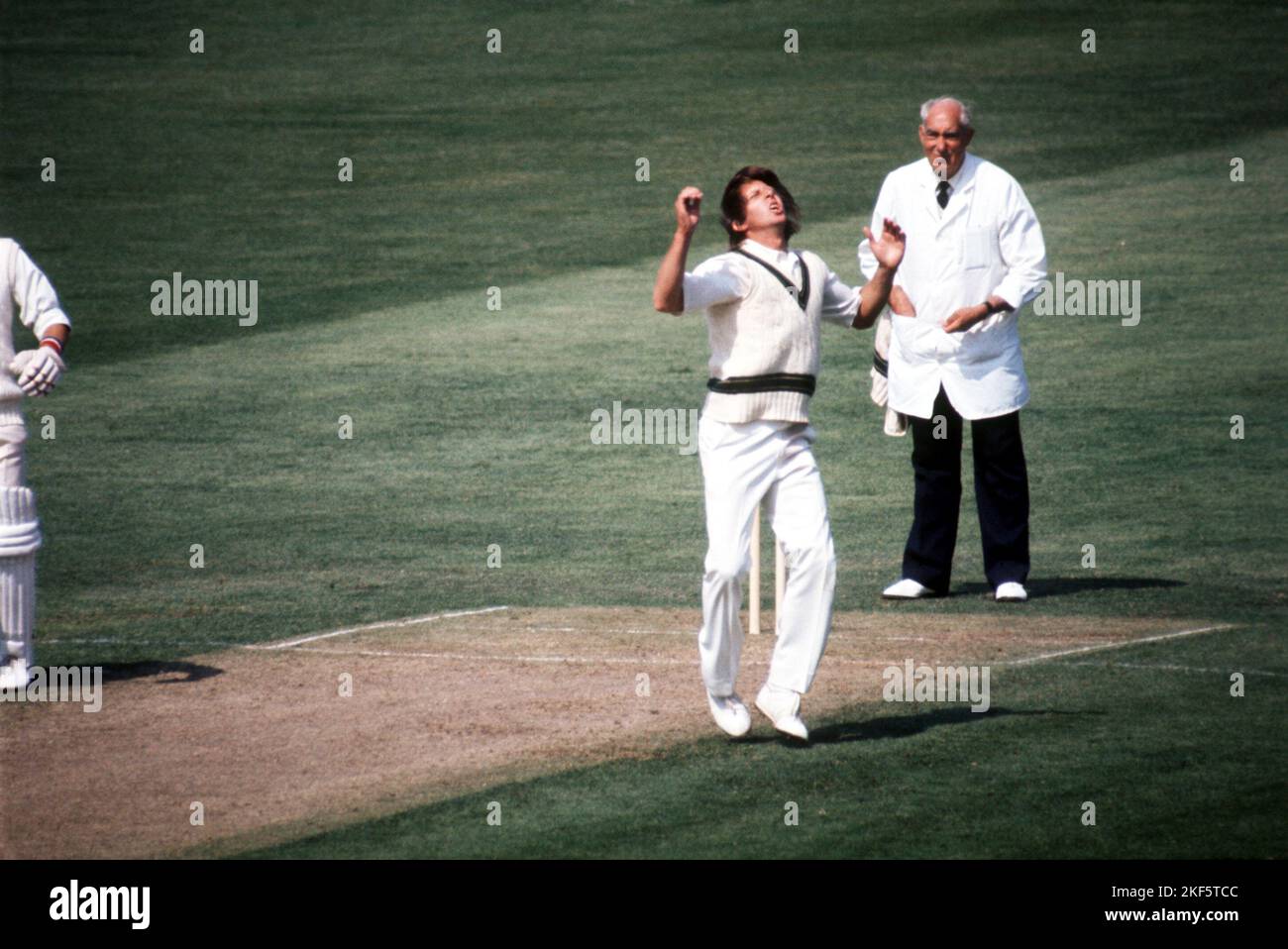 (L-R) Australia's Jeff Thomson shows his disappointment, watched by ...