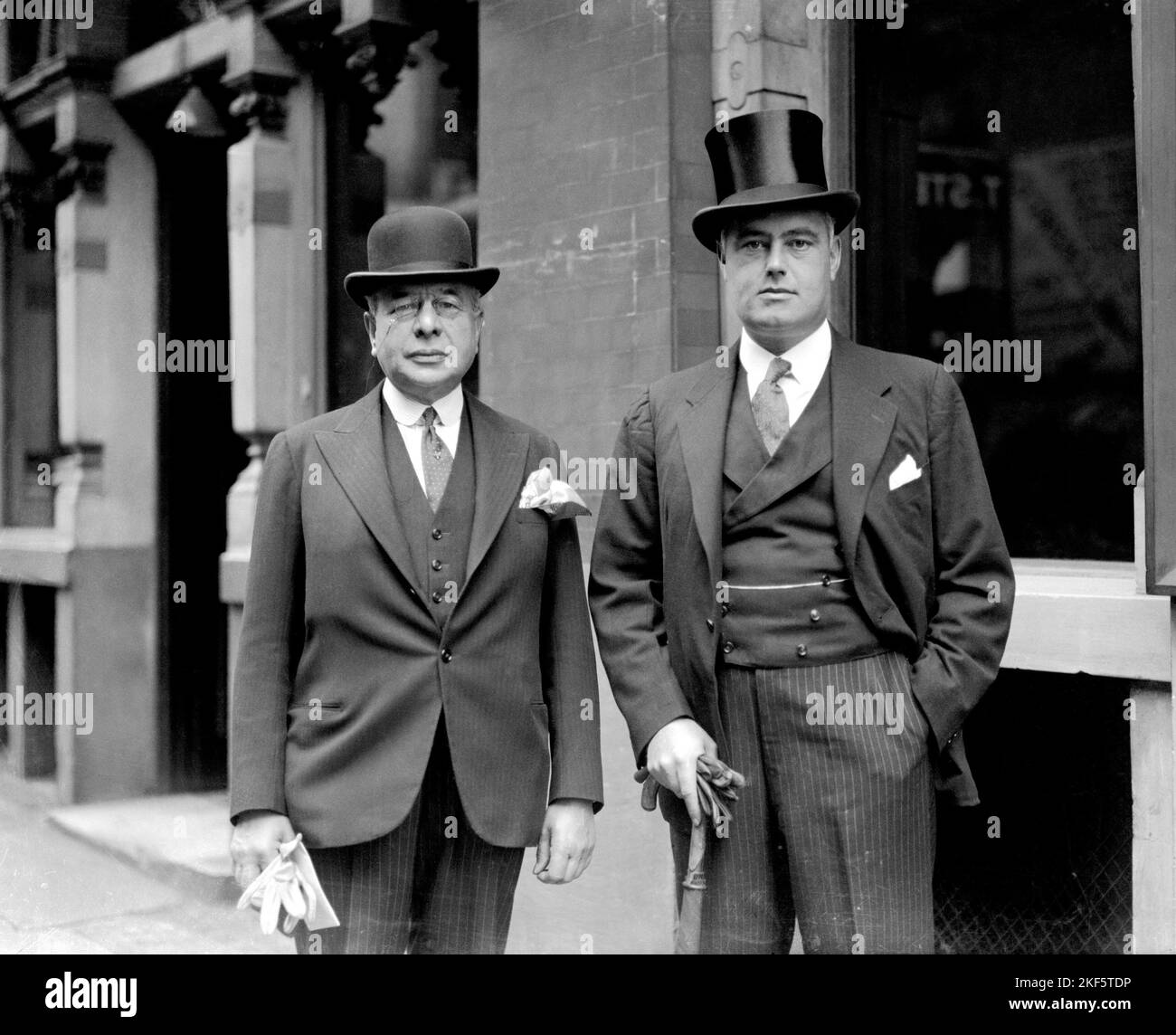 Amateur Champion Cyril Tolley (r) with his solicitor Barry Cohen (l ...