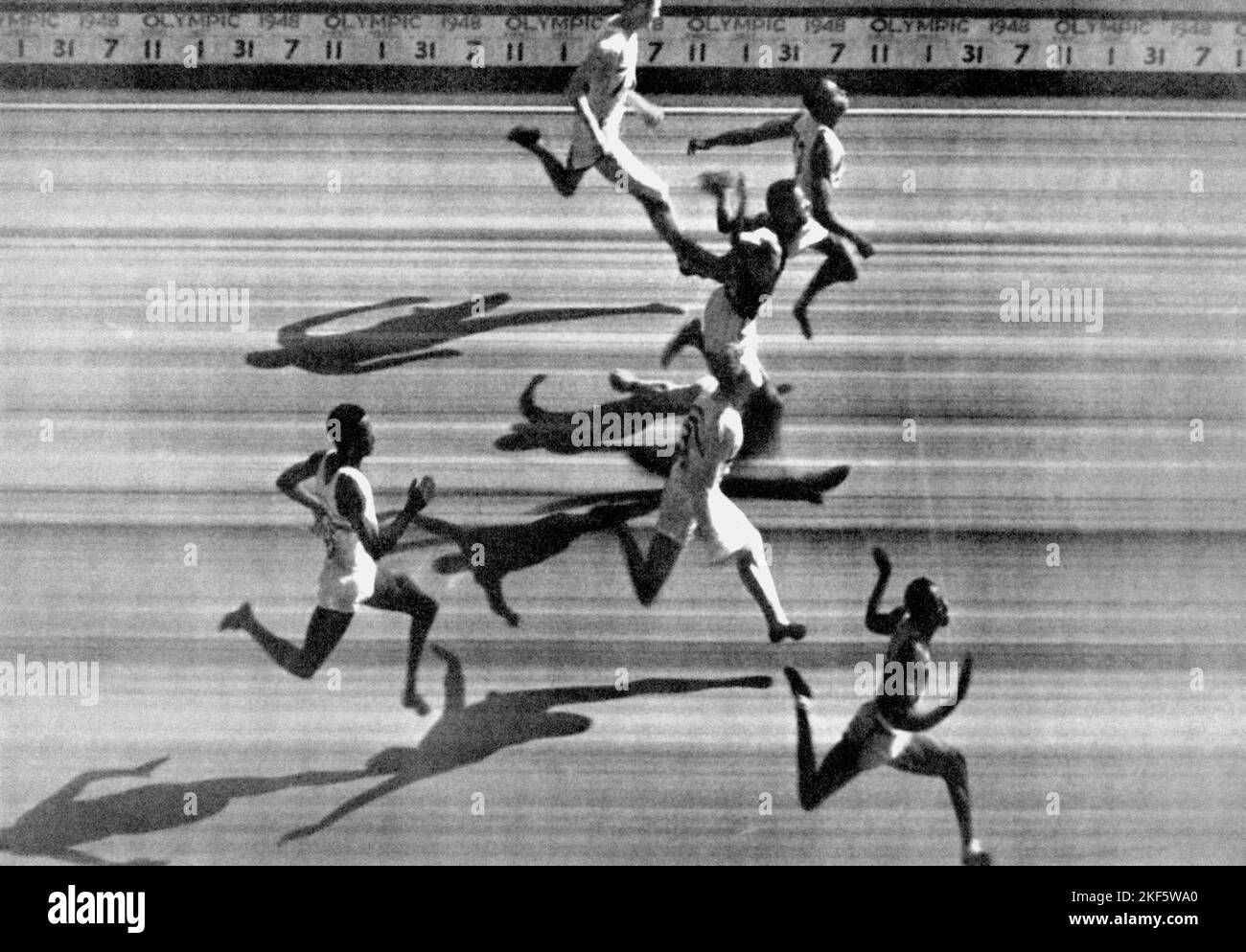 The photo finish of the final, the first time a photo finish camera was ...