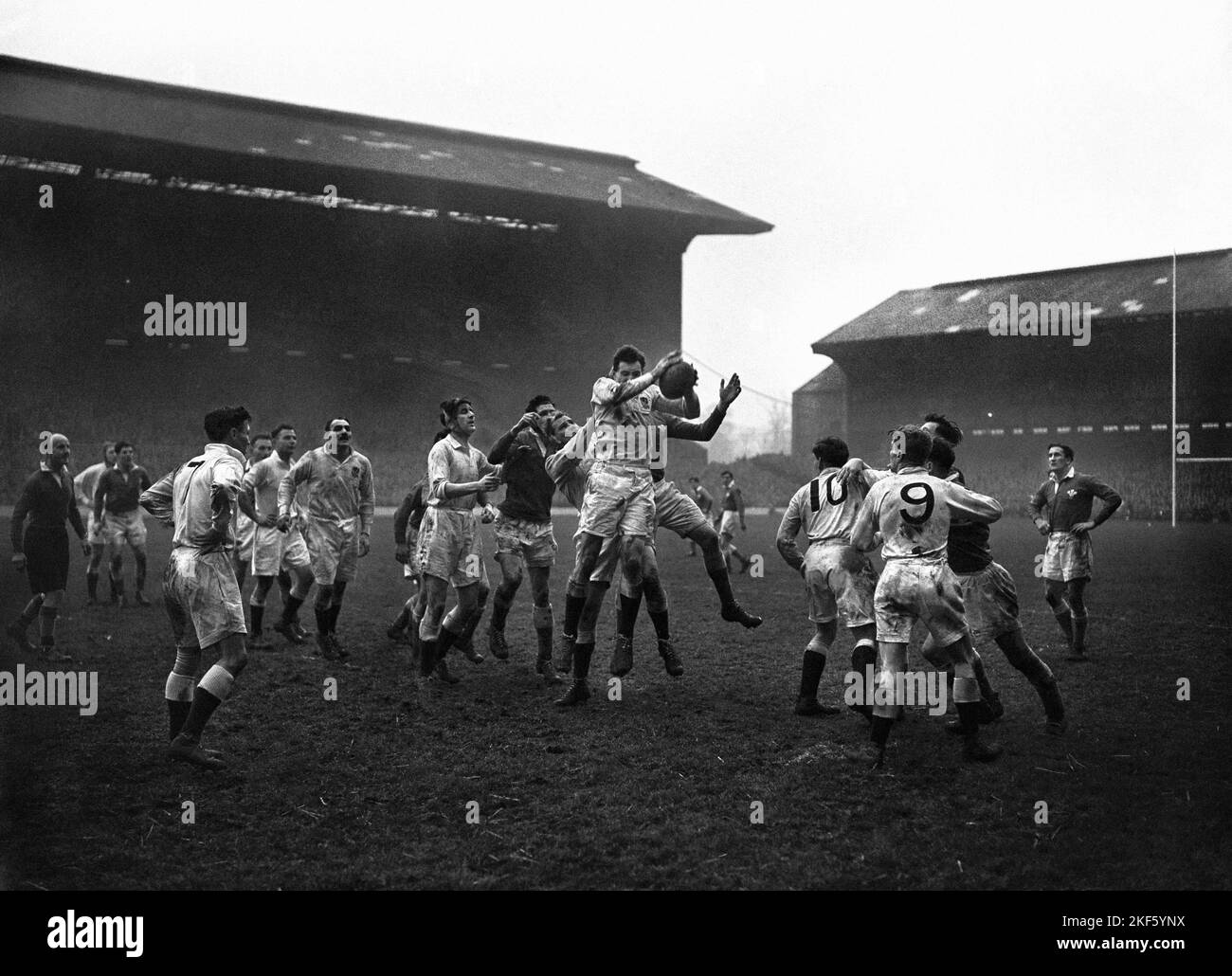 A line out during the match Stock Photo - Alamy