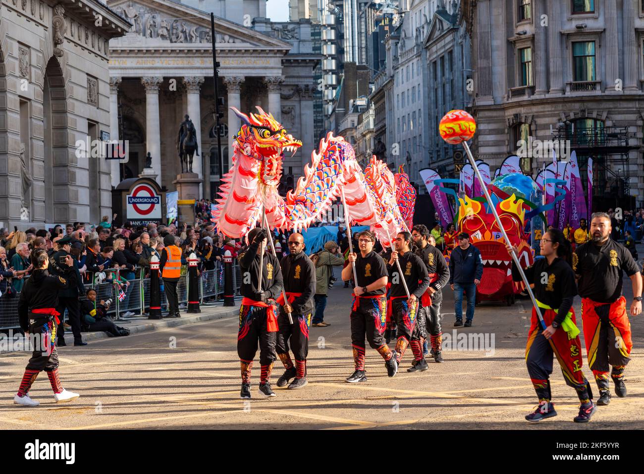 Hong Kong Economic and Trade Office dragon dancers at the Lord Mayor's ...