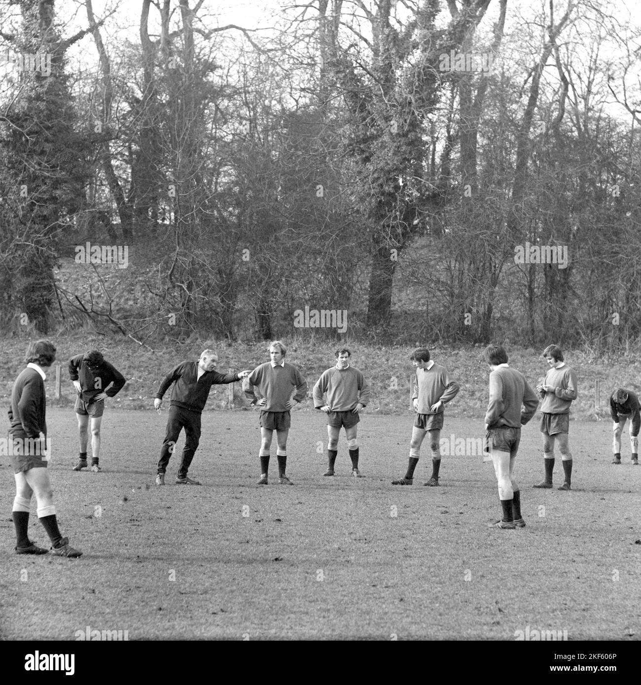 Tottenham Hotspur manager Bill Nicholson talks tactics, watched by (l-r ...