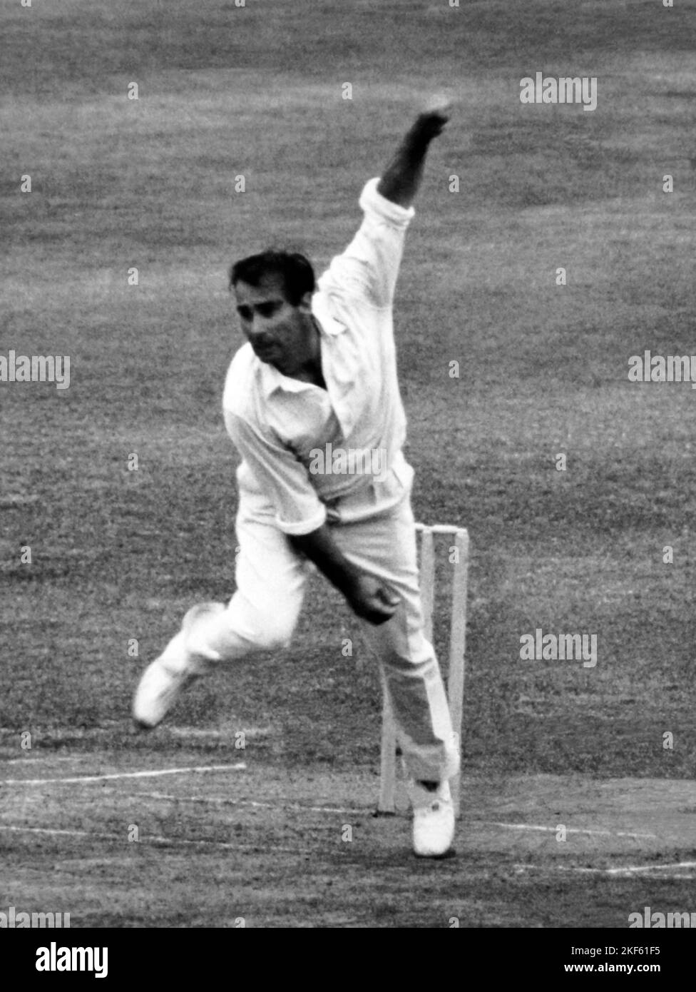 Middlesex's bowler Ronald William Hooker in action Stock Photo - Alamy