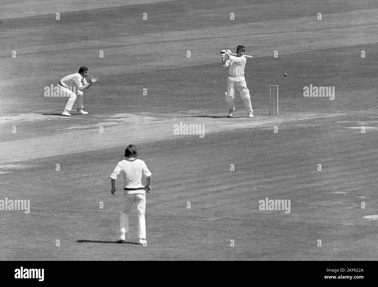 England's Peter Parfitt turns Jeff Hammond past Ross Edwards for 2 ...