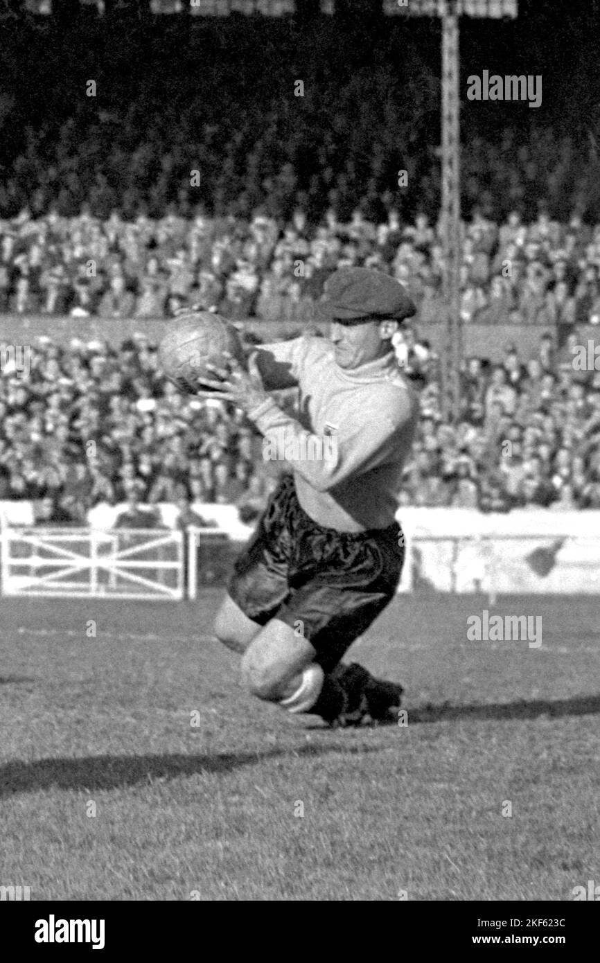 England goalkeeper Bert Williams in action Stock Photo - Alamy