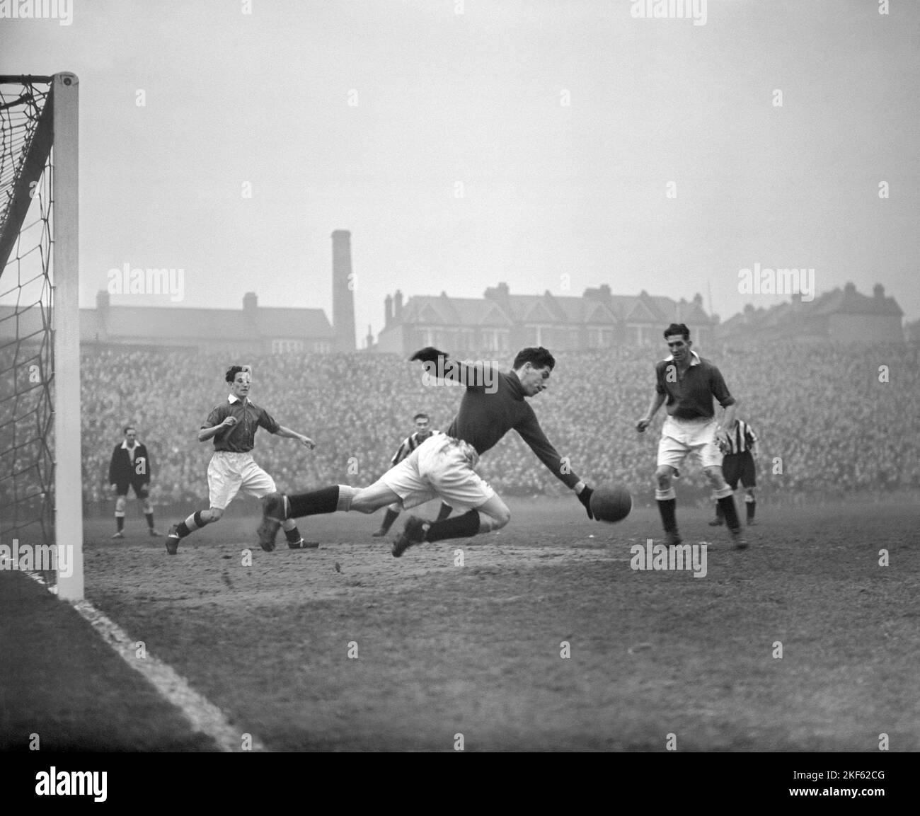 Charles Bumstead, the Millwall goalkeeper, makes a save Stock Photo - Alamy