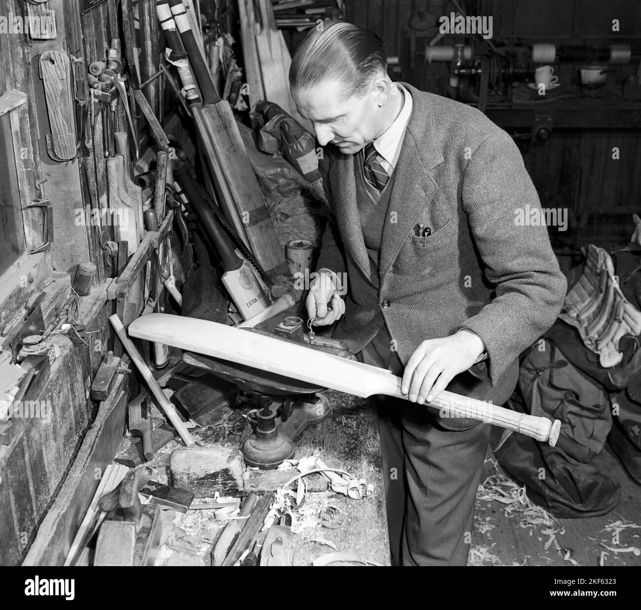 A bat is weighed during construction Stock Photo - Alamy