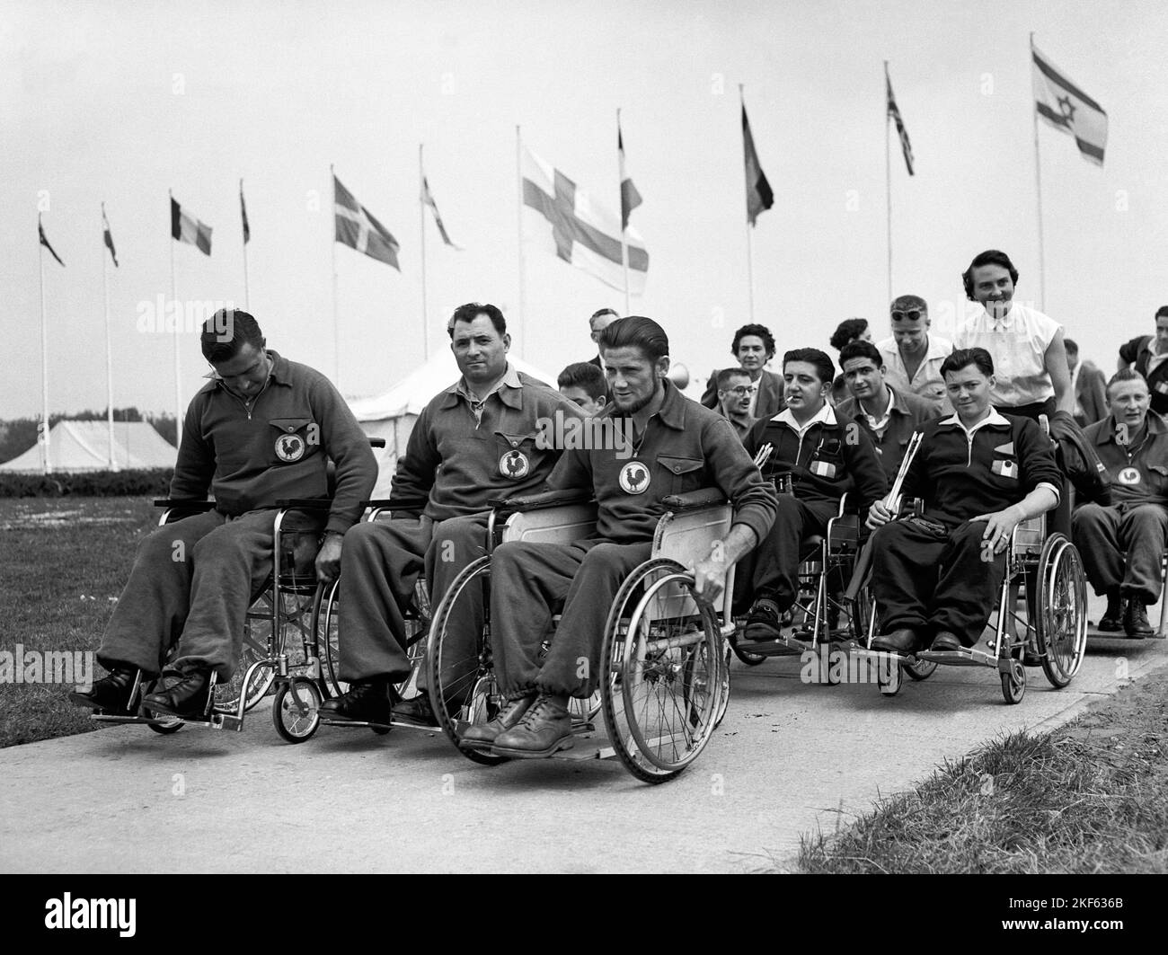 Nurse Genevivere Galord 'Angel of Dien-Bien-Rhu' with the French Team ...