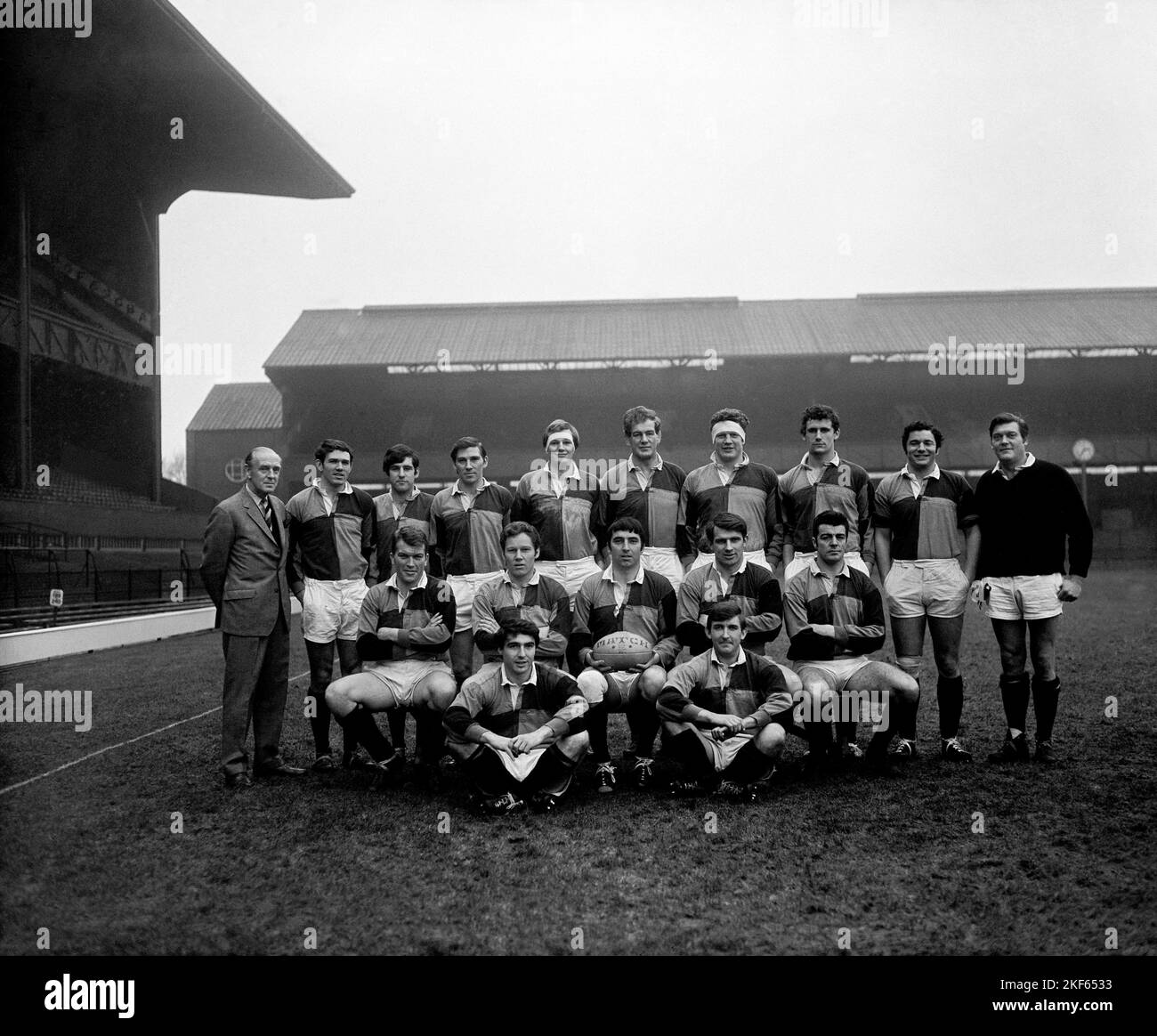 Harlequins team group Stock Photo - Alamy
