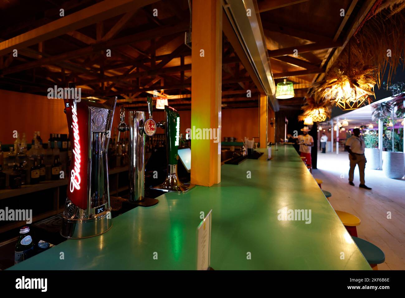 Beer beach club hi-res stock photography and images - Alamy