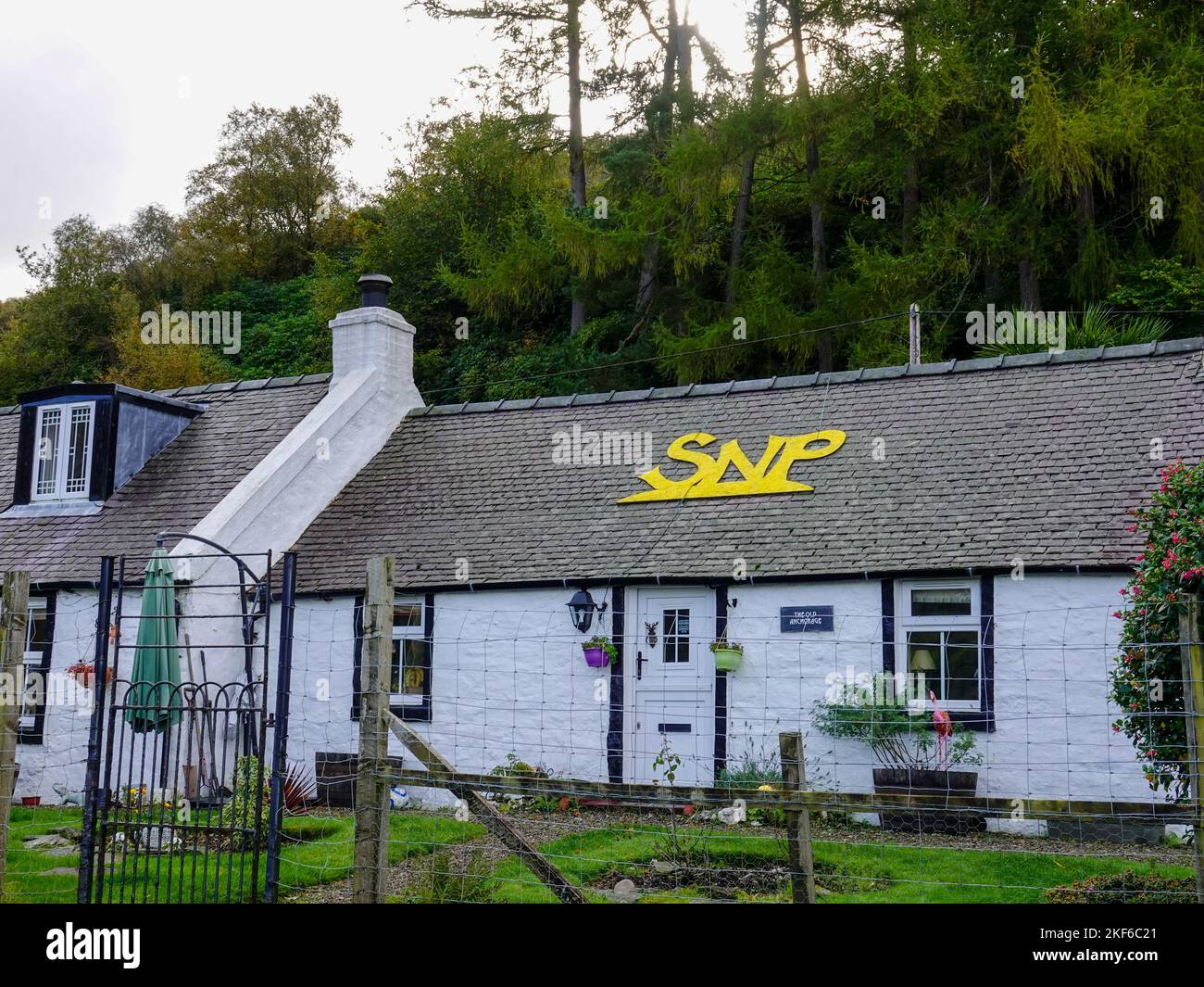 Snp logo hi-res stock photography and images - Alamy