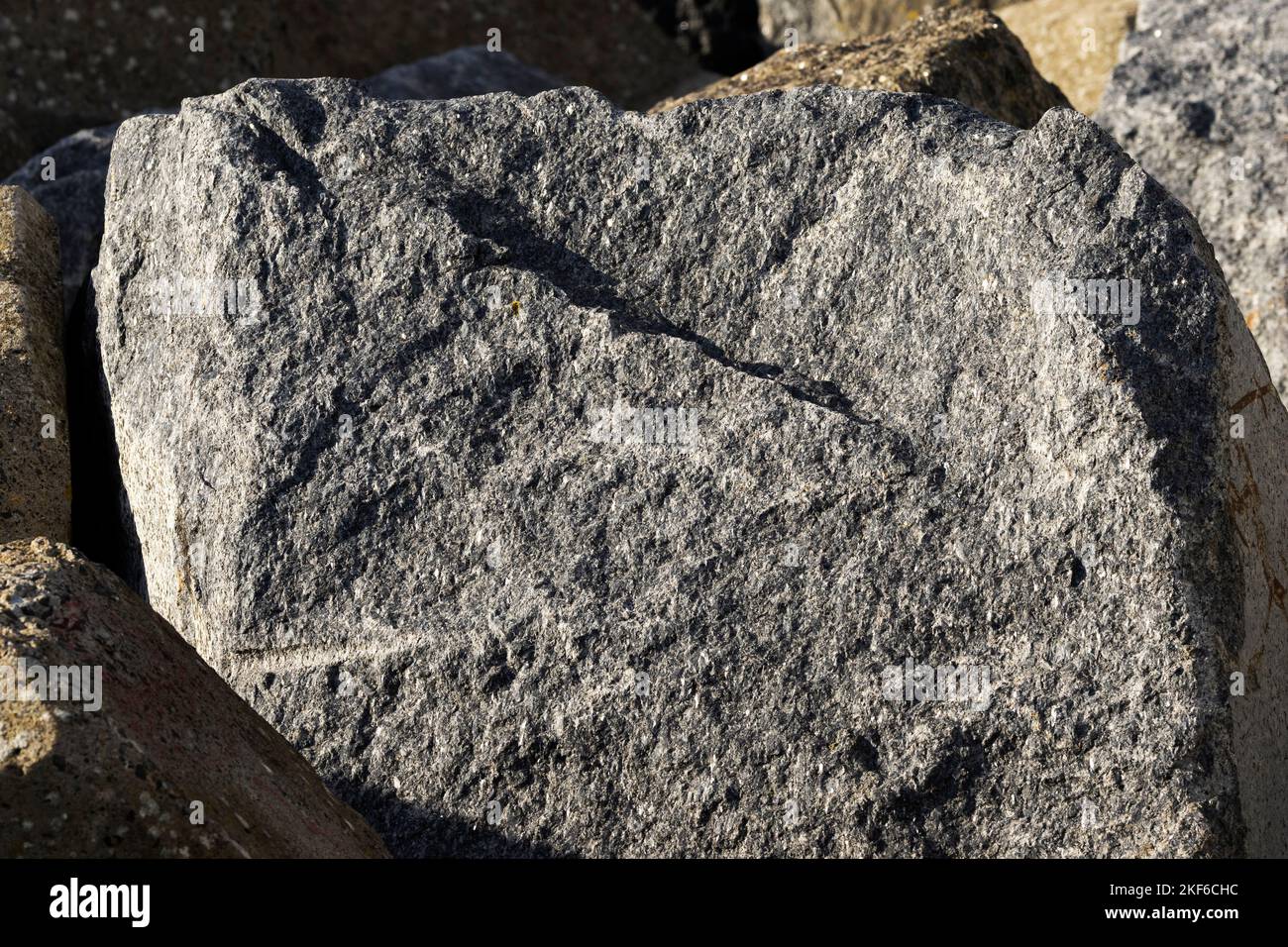 The coarse crystalline structure of Granite and its resistance to wear ...