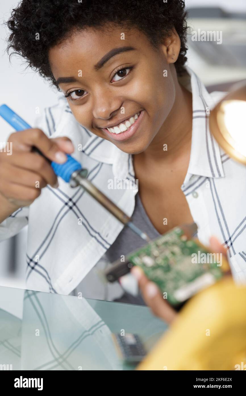 Manual electronics soldering oscilloscope hi-res stock photography and ...