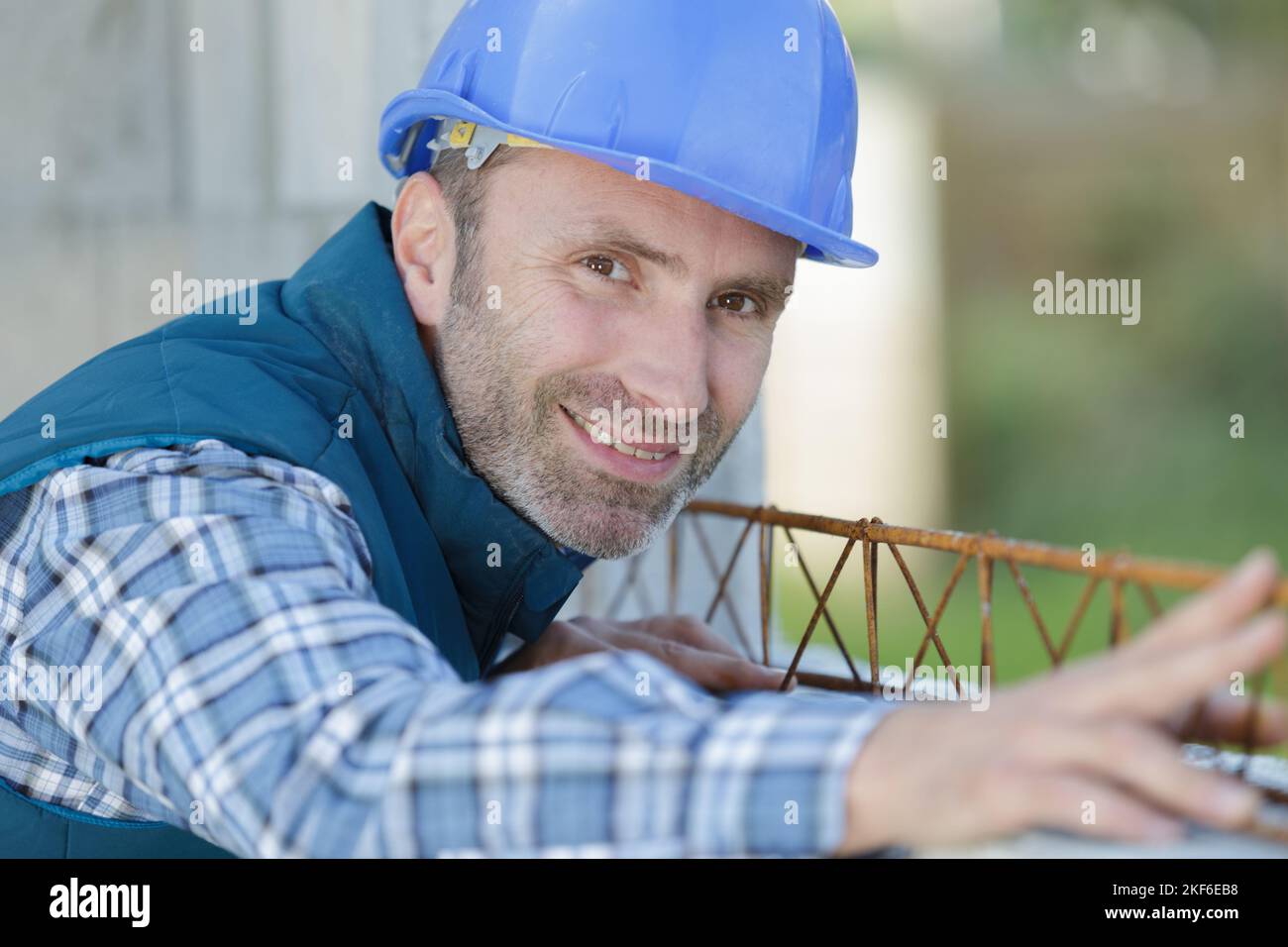 Hispanic construction frame hi-res stock photography and images - Alamy