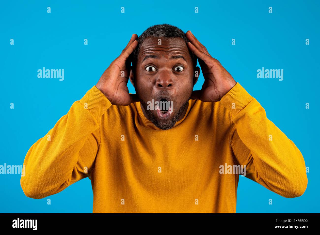 Man showing hands hi-res stock photography and images - Alamy