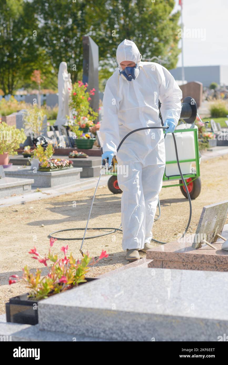 Gravestone cleaning hi-res stock photography and images - Alamy