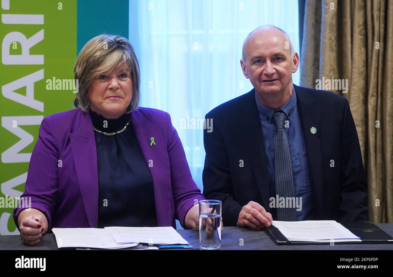 Samaritans ireland launch impact report hi-res stock photography and ...