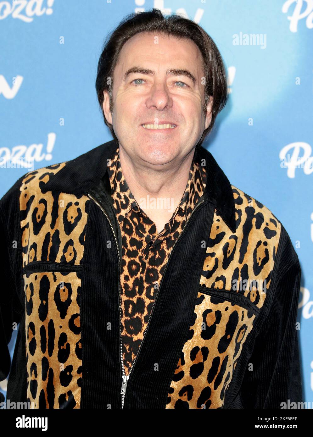 Jonathan ross 2022 hi-res stock photography and images - Alamy