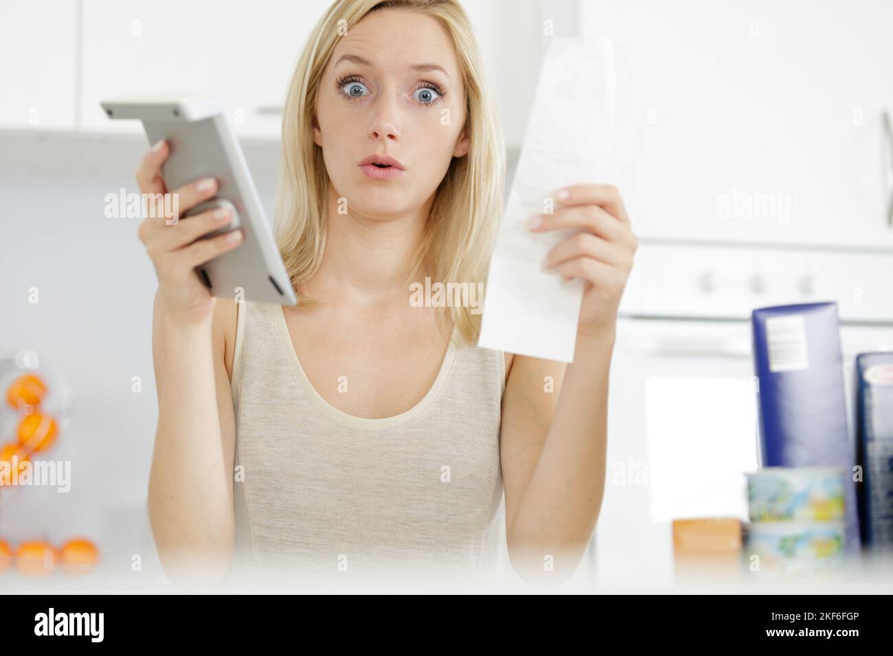 Surprised by shopping bill hi-res stock photography and images - Alamy