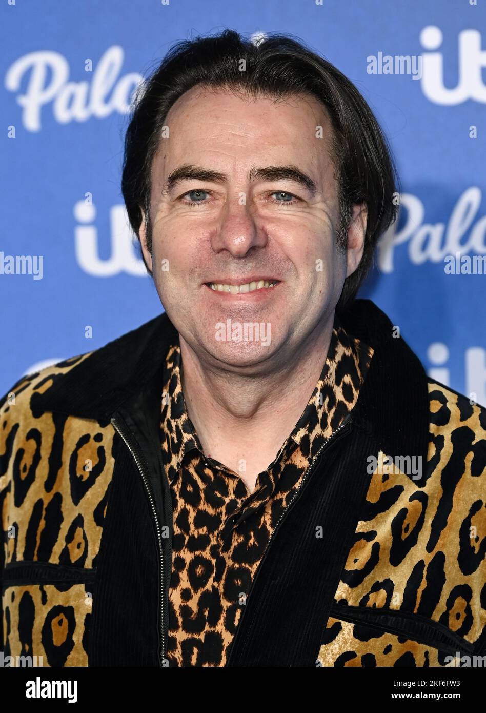 November 15th, 2022, London, UK. Jonathan Ross arriving at the ITV ...