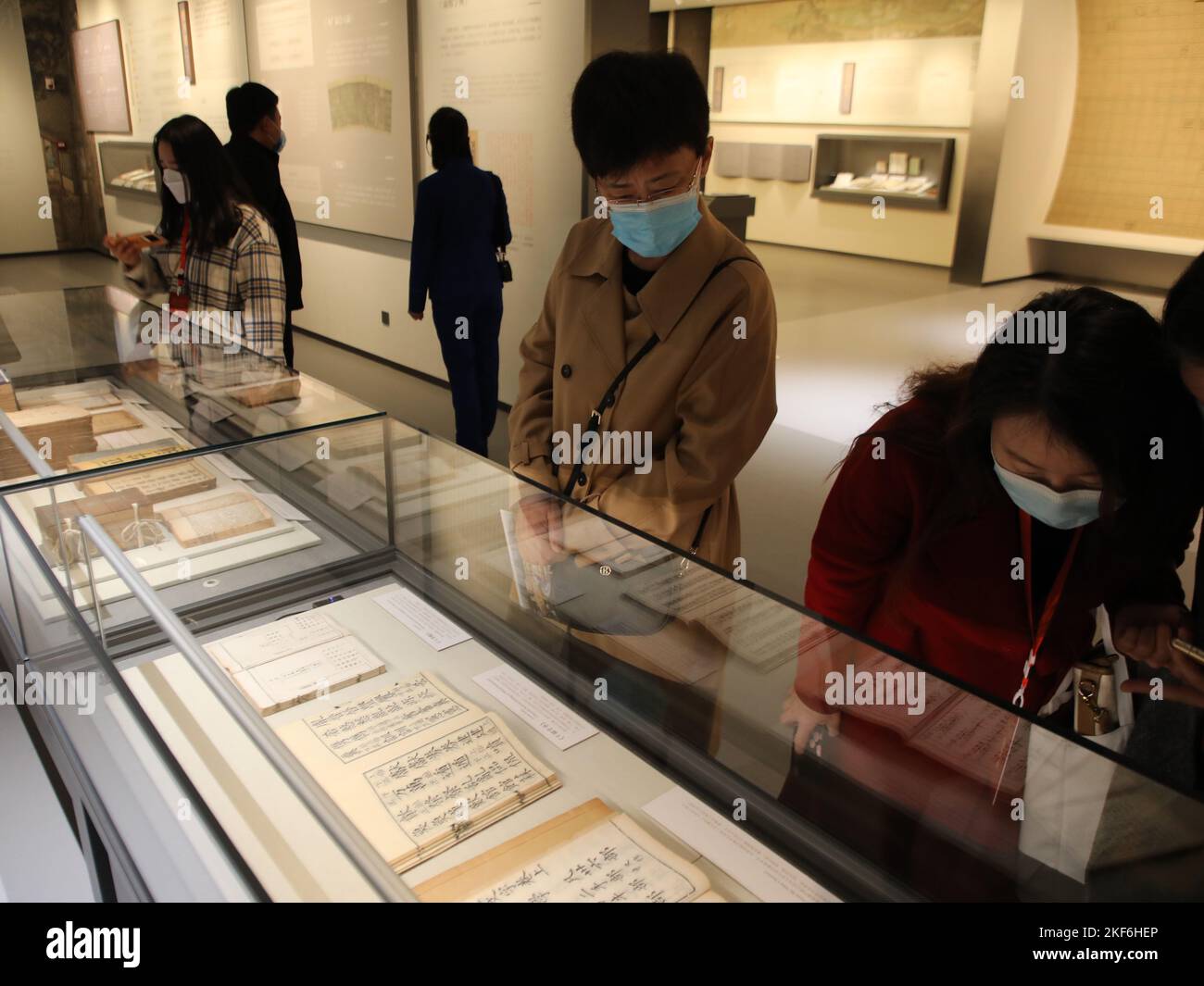 Early or middle anyang phase hi-res stock photography and images - Alamy