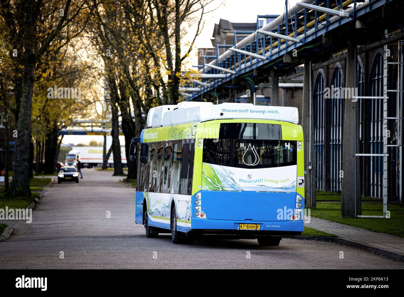 ARNHEM - Netherlands, 16/11/2022, A hydrogen bus at the Kleefse Waard ...