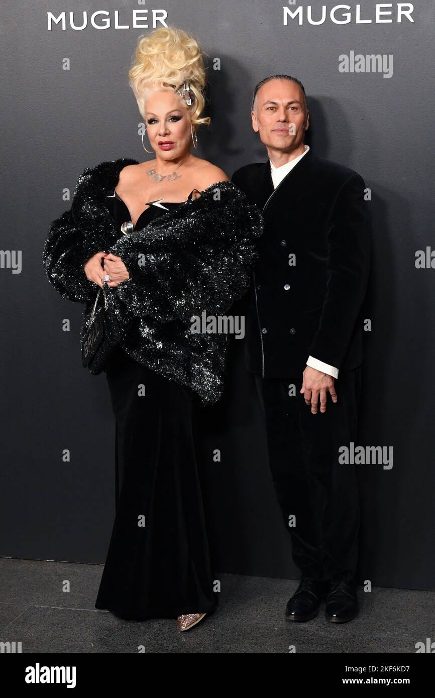 New York, NY, on November 15, 2022, Dianne Brill and Matthew Yokobosky ...