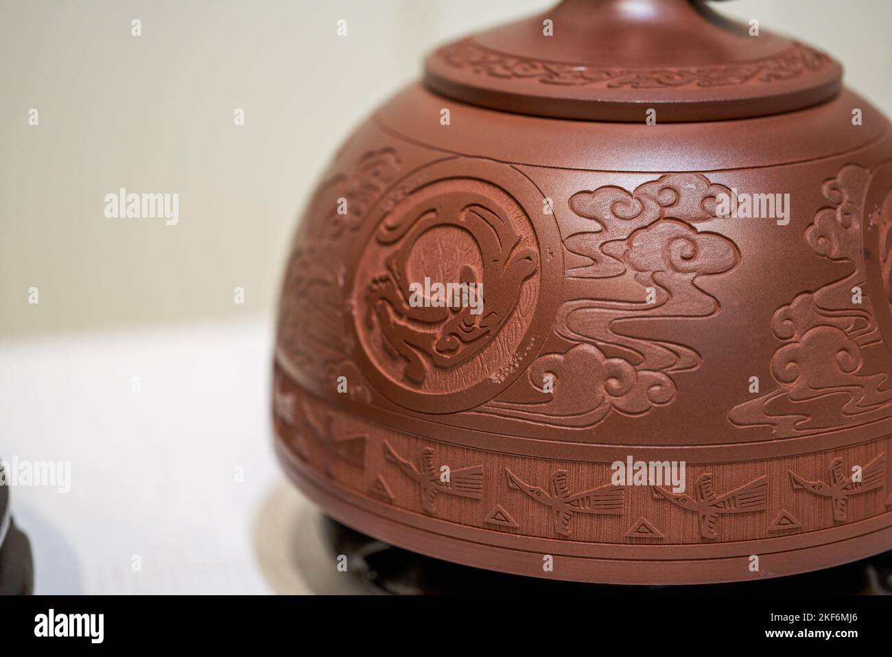 A close-up of an exquisite traditional Chinese pottery Stock Photo - Alamy