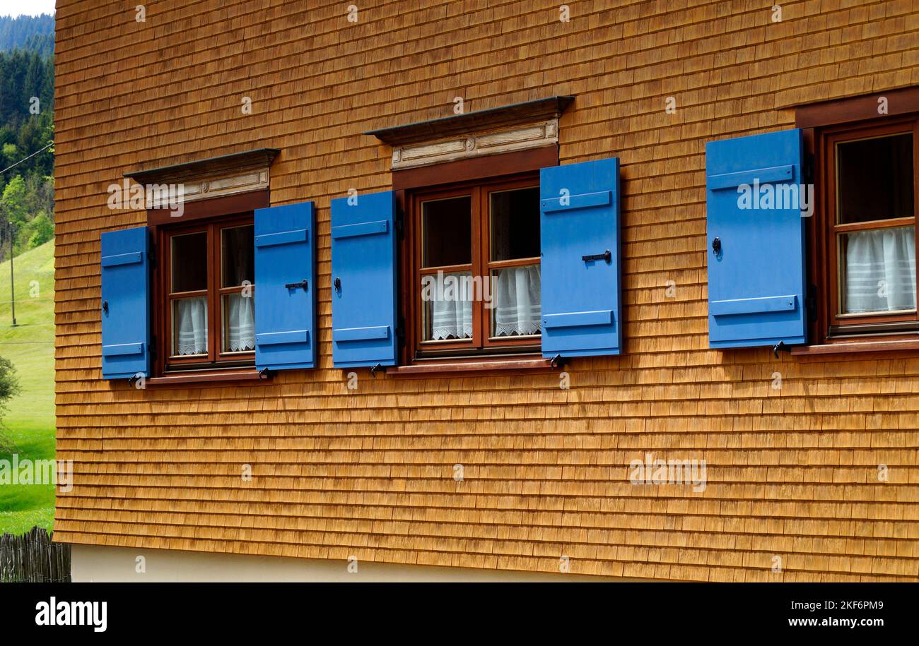 Traditional wooden alpine house hi-res stock photography and images - Alamy