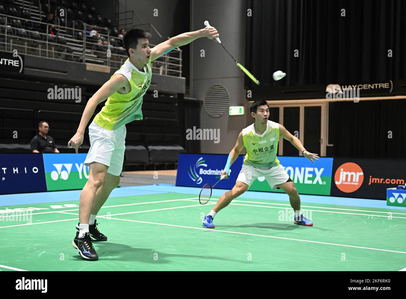 Sydney, Australia. 16th Nov, 2022. Ye Hong Wei (L) and Su Ching Heng (R ...