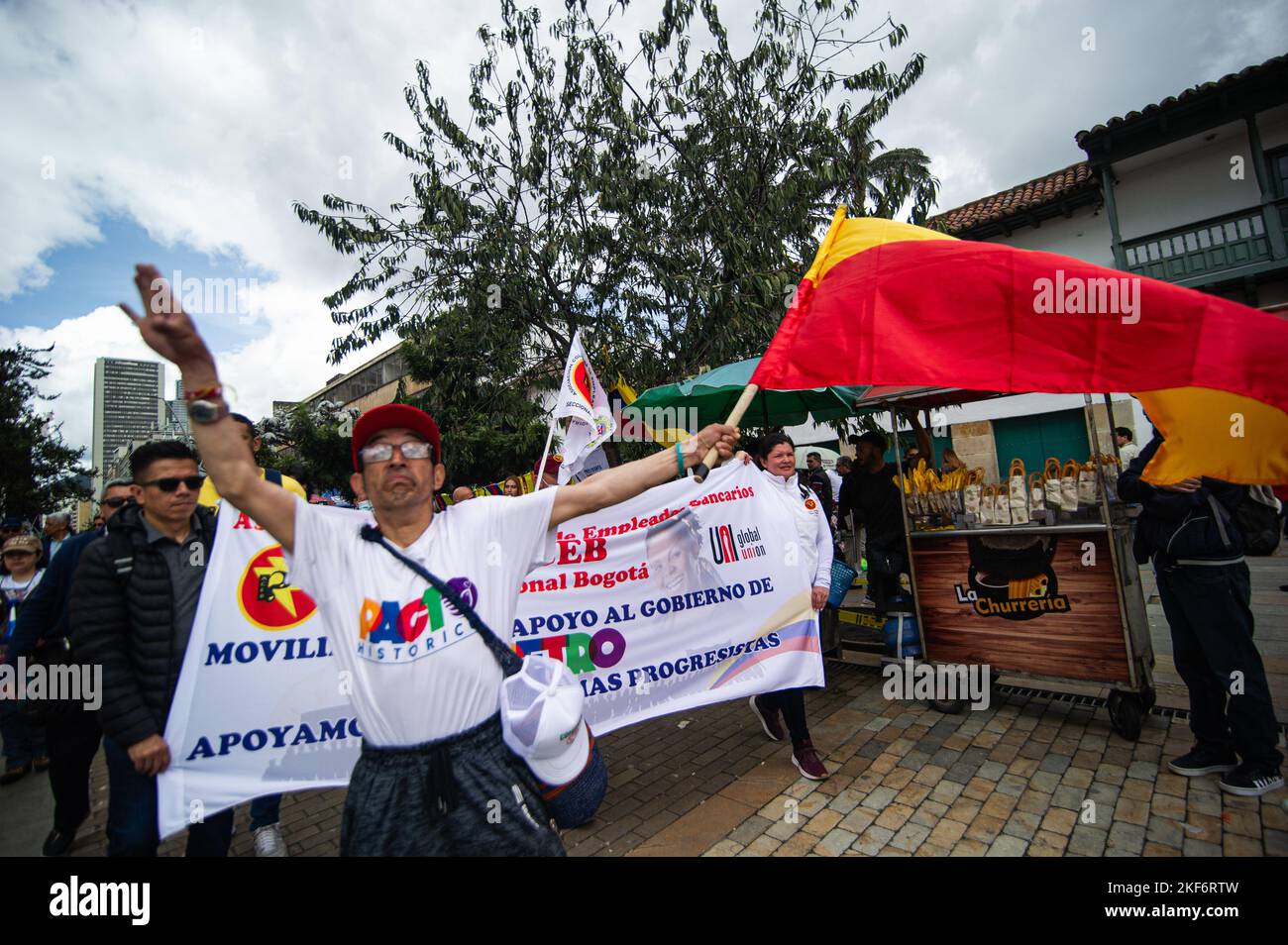 Pro-Government supporters parade for the first 100 days of Gustavo ...