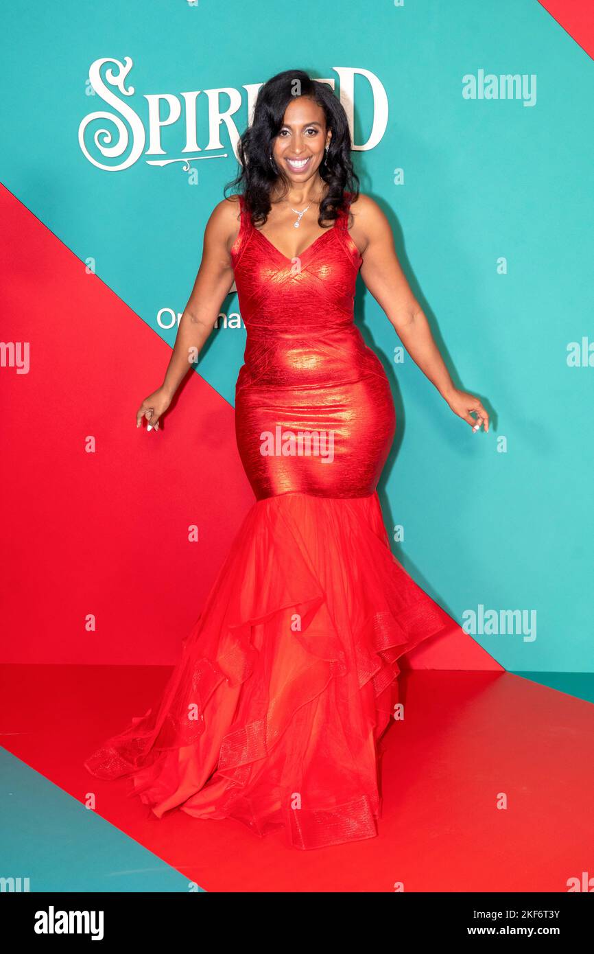 Chloe Arnold attends premiere by Apple Original Films "Spirited" at ...