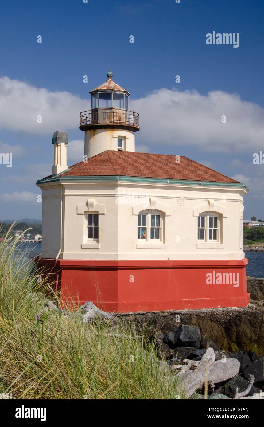 Coquille River Lighthouse in Bandon, Oregon Stock Photo - Alamy