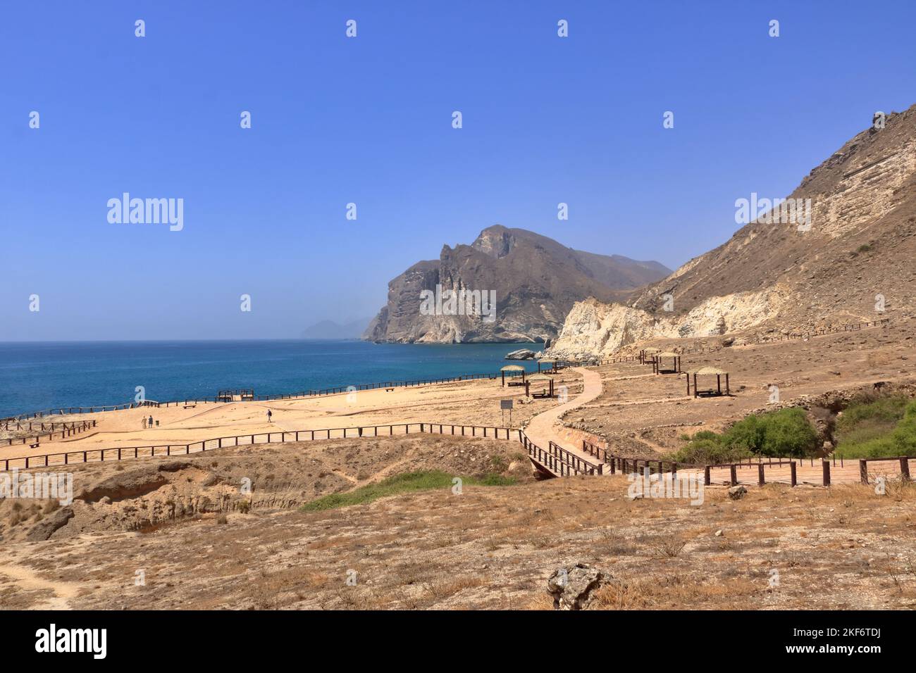 a beautiful view on the Mughsail Beach, Salalah Oman. Fantastic ...