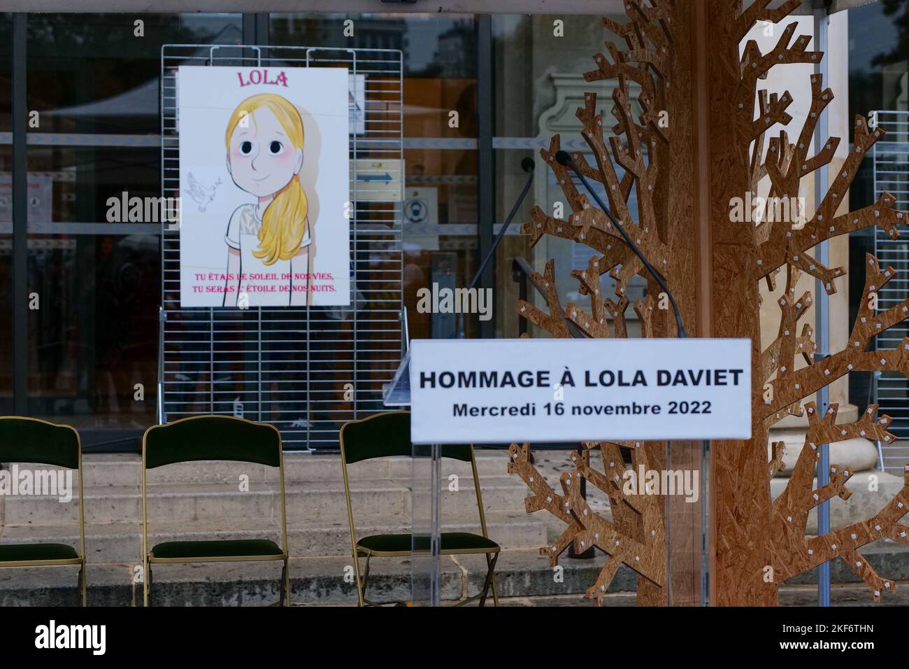 Paris, France, 16/11/2022. White March in homage to Lola, a 12 years ...