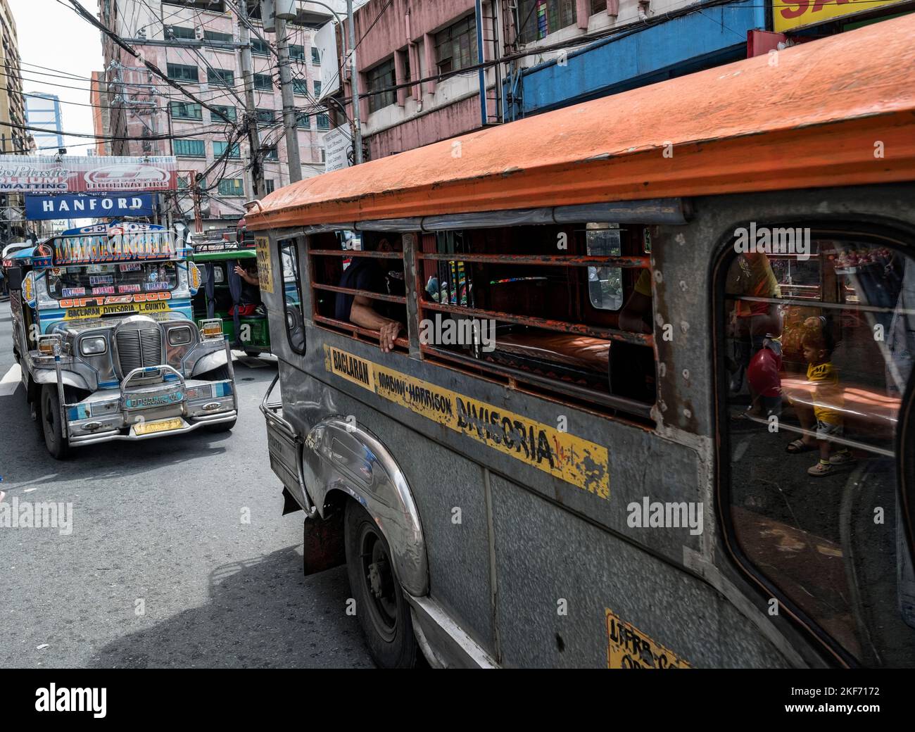 Metro manila market hi-res stock photography and images - Alamy