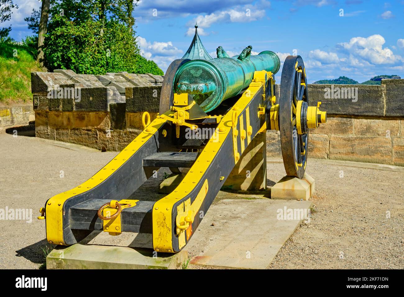 Historical cannon at the parapet, Königstein Fortress, Königstein ...
