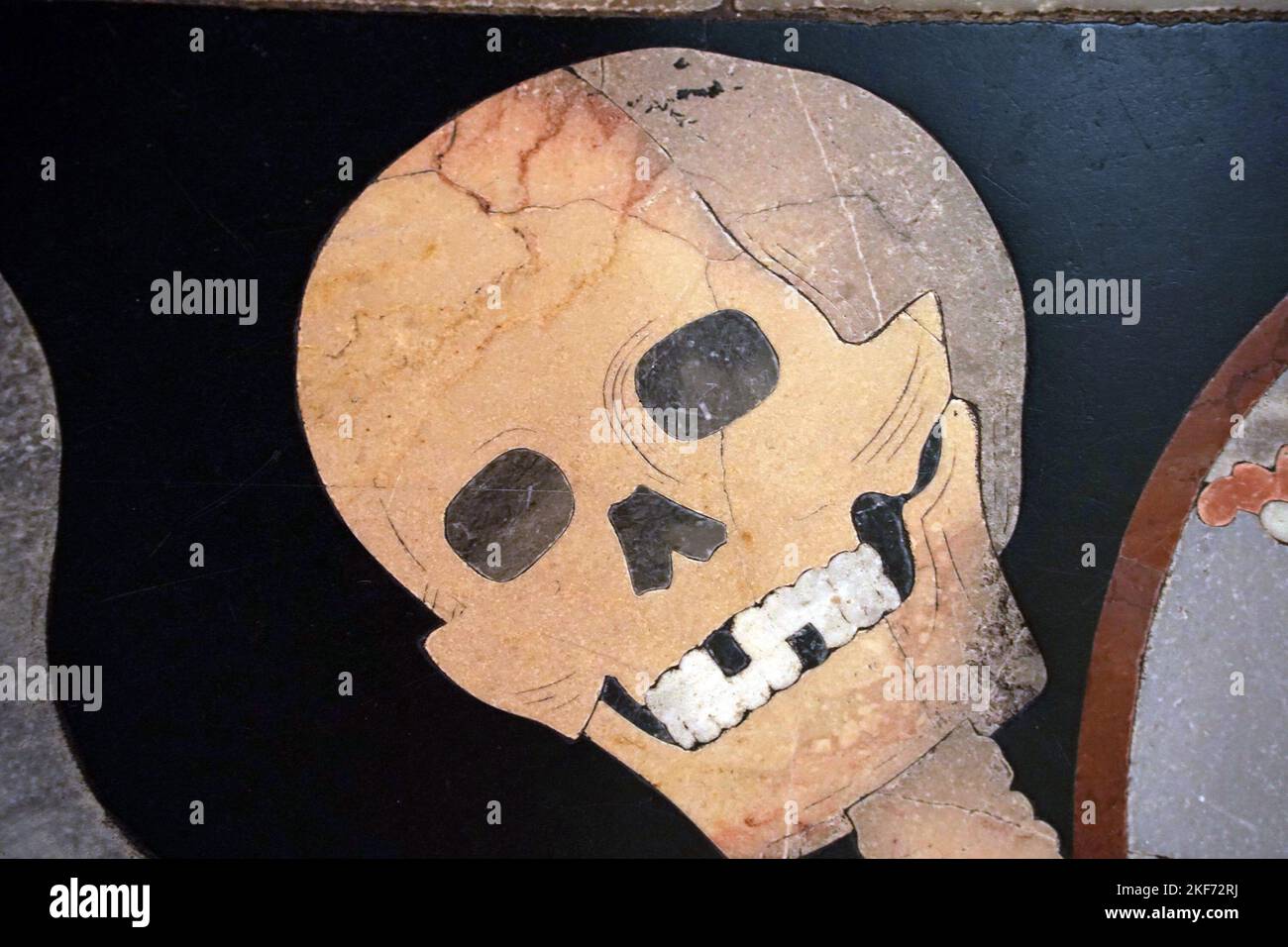 Templar knight painting hi-res stock photography and images - Alamy