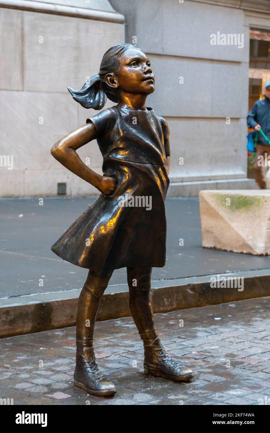 Fearless Girl Statue For Desk at Victoria Mcbrien blog
