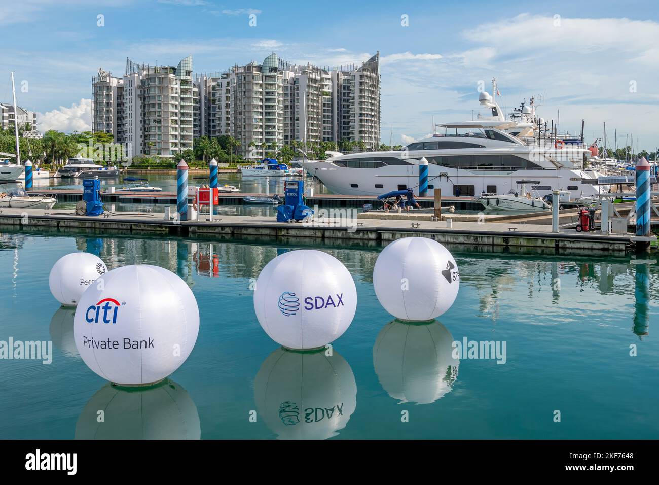 Sentosa cove marina hi-res stock photography and images - Alamy