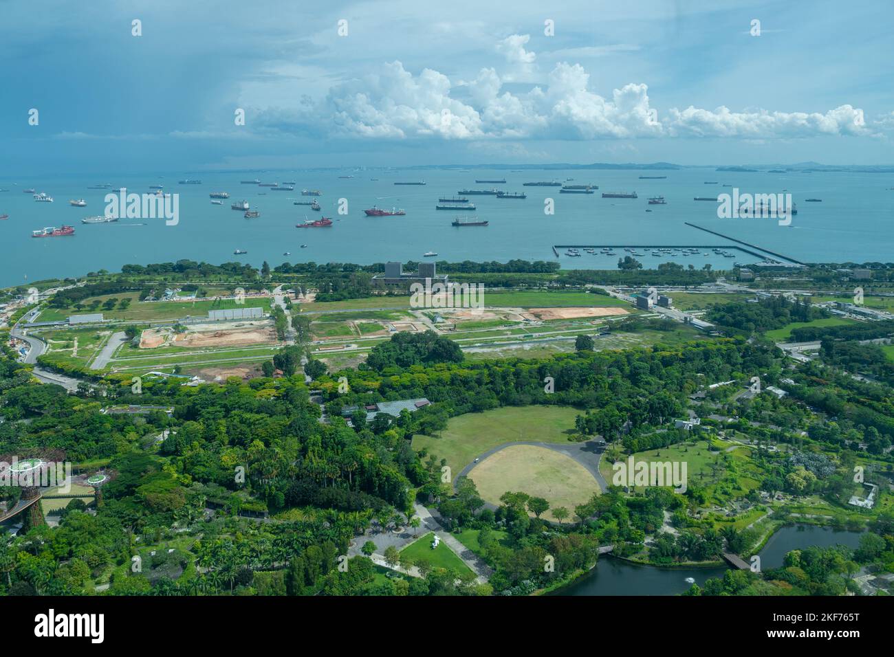 View From Marina Bay Sands Infinity Pool Garden by the bay Stock Photo ...