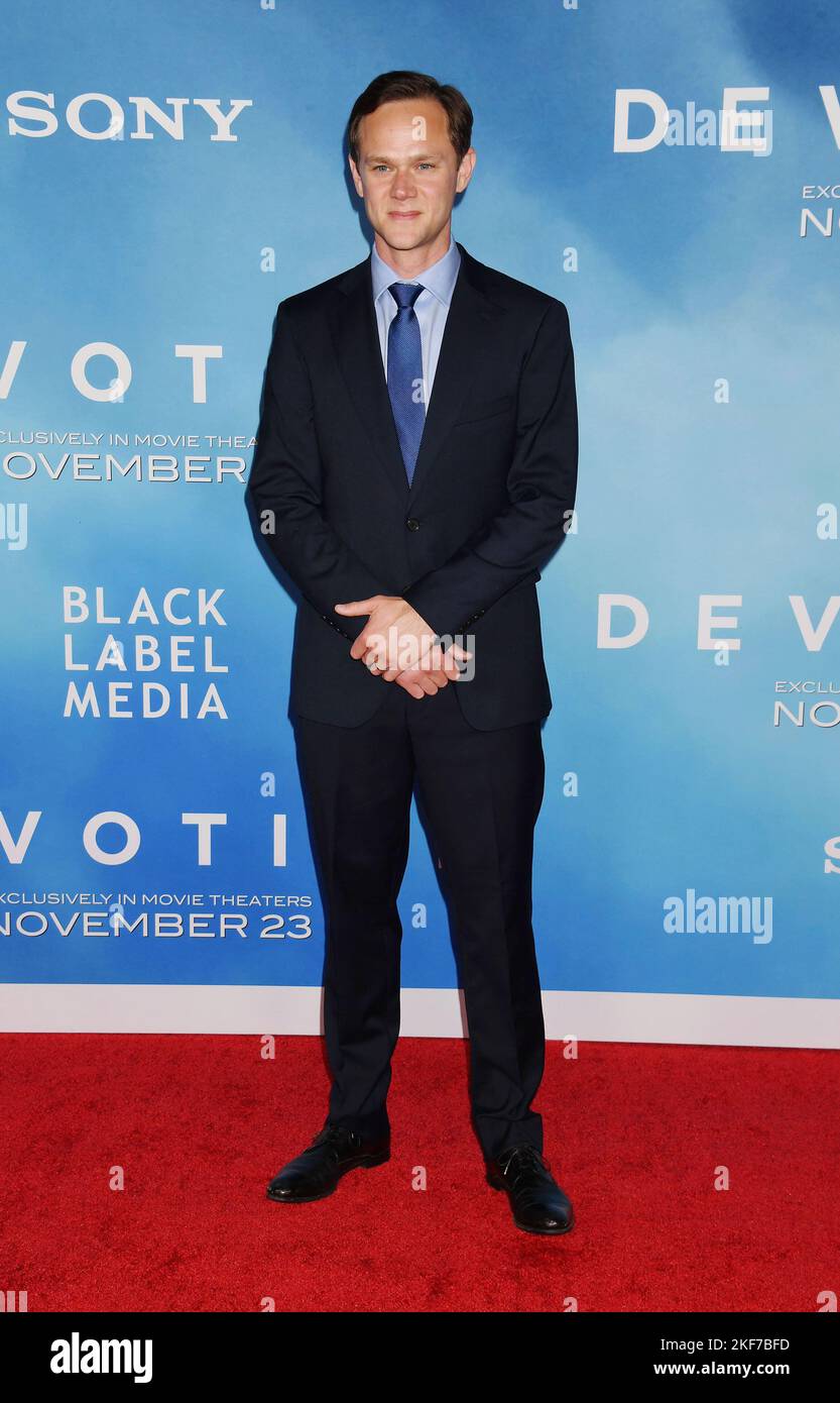 LOS ANGELES, CALIFORNIA - NOVEMBER 15: Joseph Cross attends the Los ...