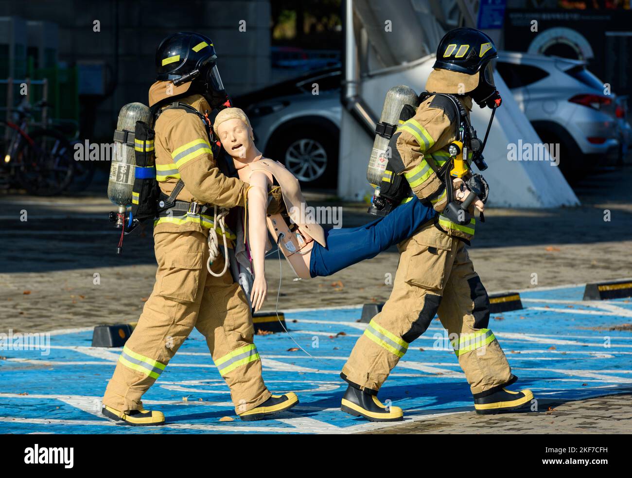 Safe korea training hi-res stock photography and images - Alamy