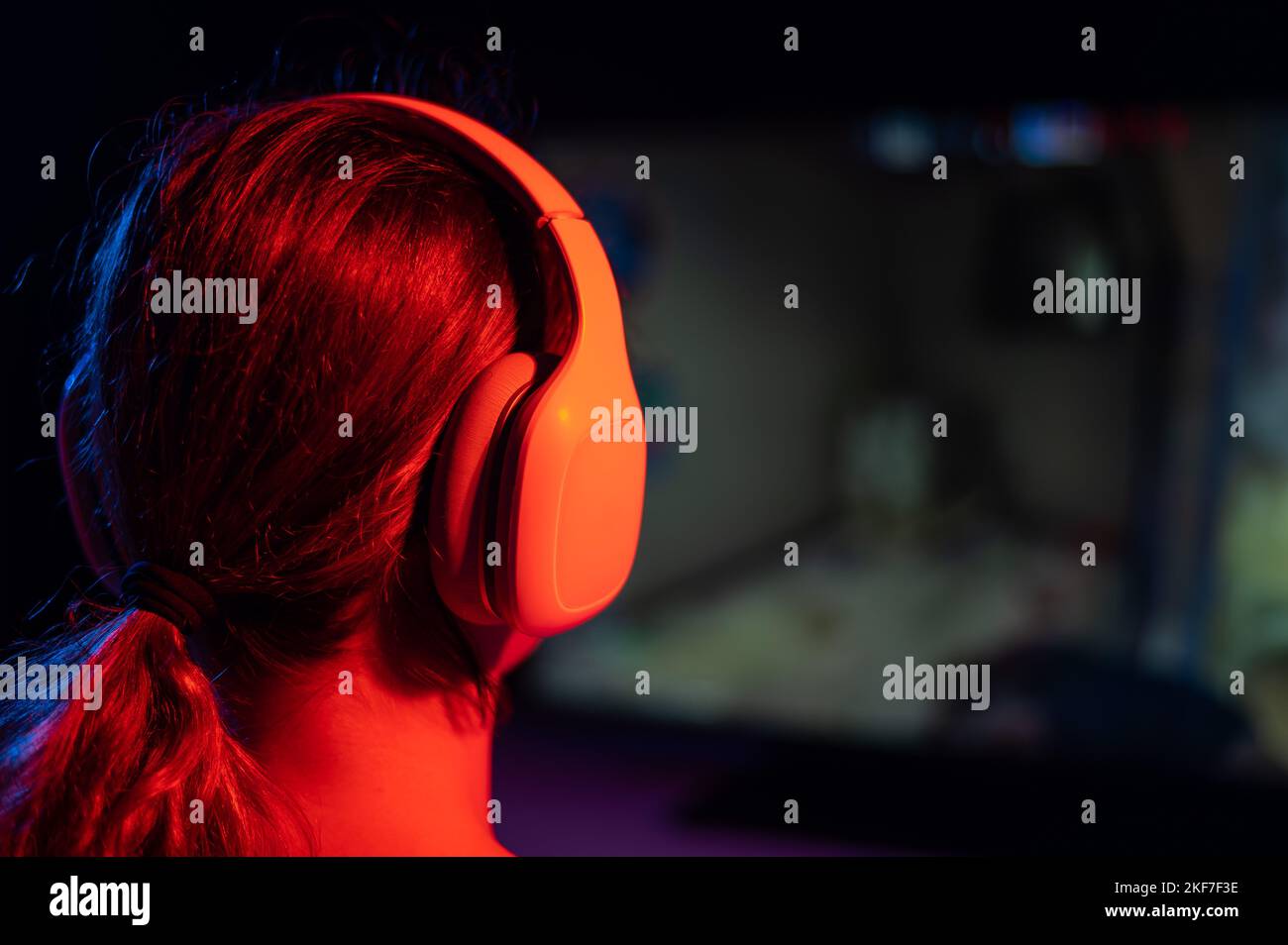 Video game screen rear view hi-res stock photography and images - Alamy