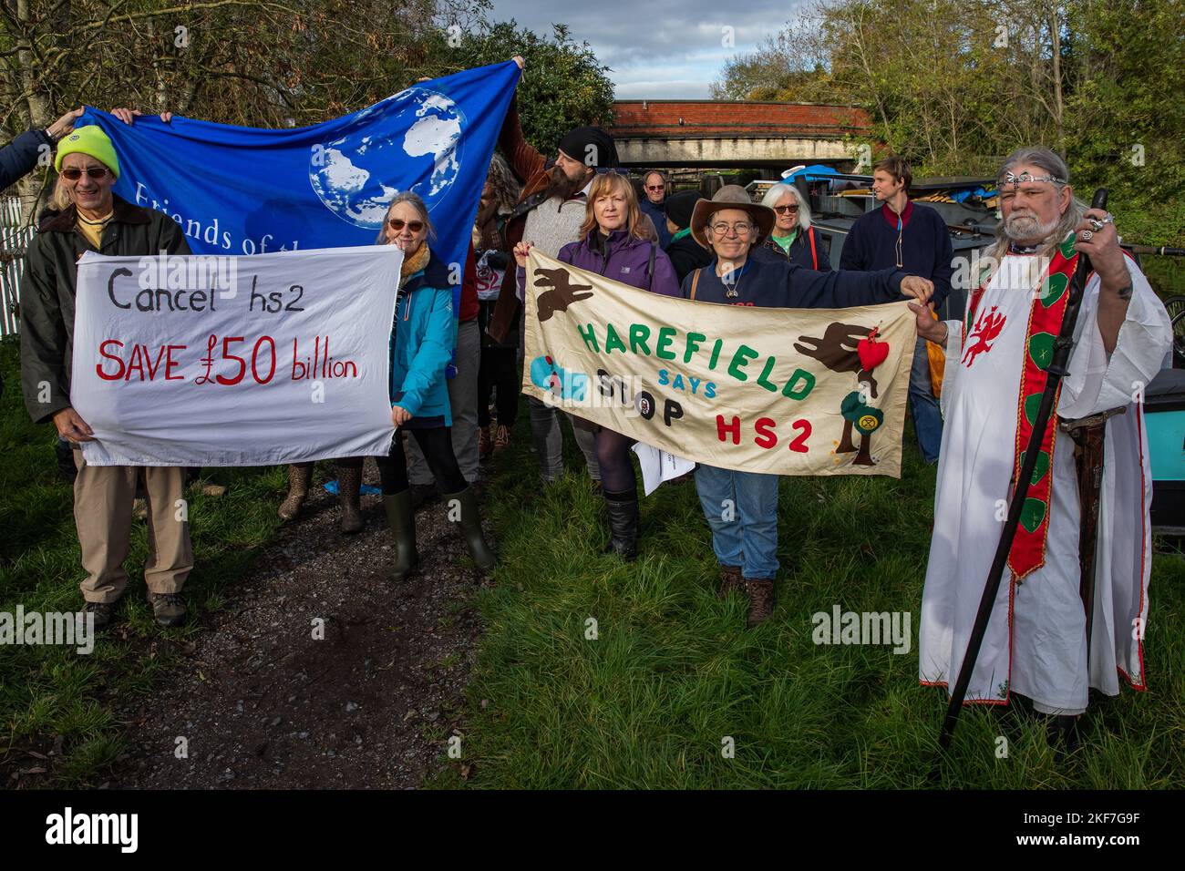 London, UK. 16 November, 2022. Environmental campaigners, including ...