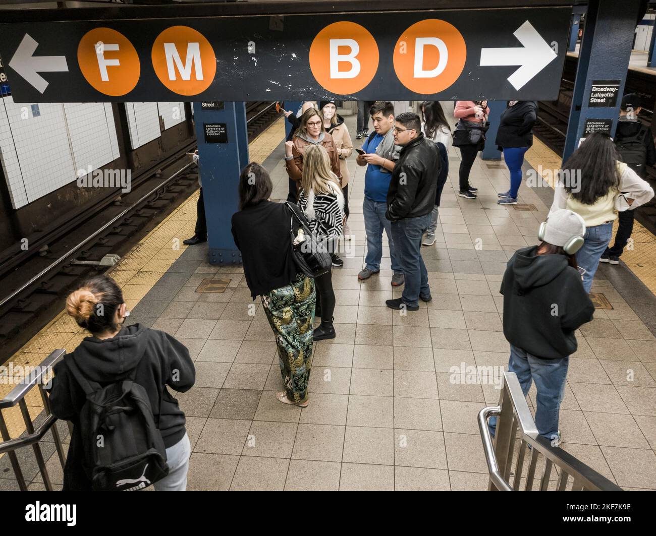 Weekend subway ridership in New York on Sunday, November 13, 2022 ...