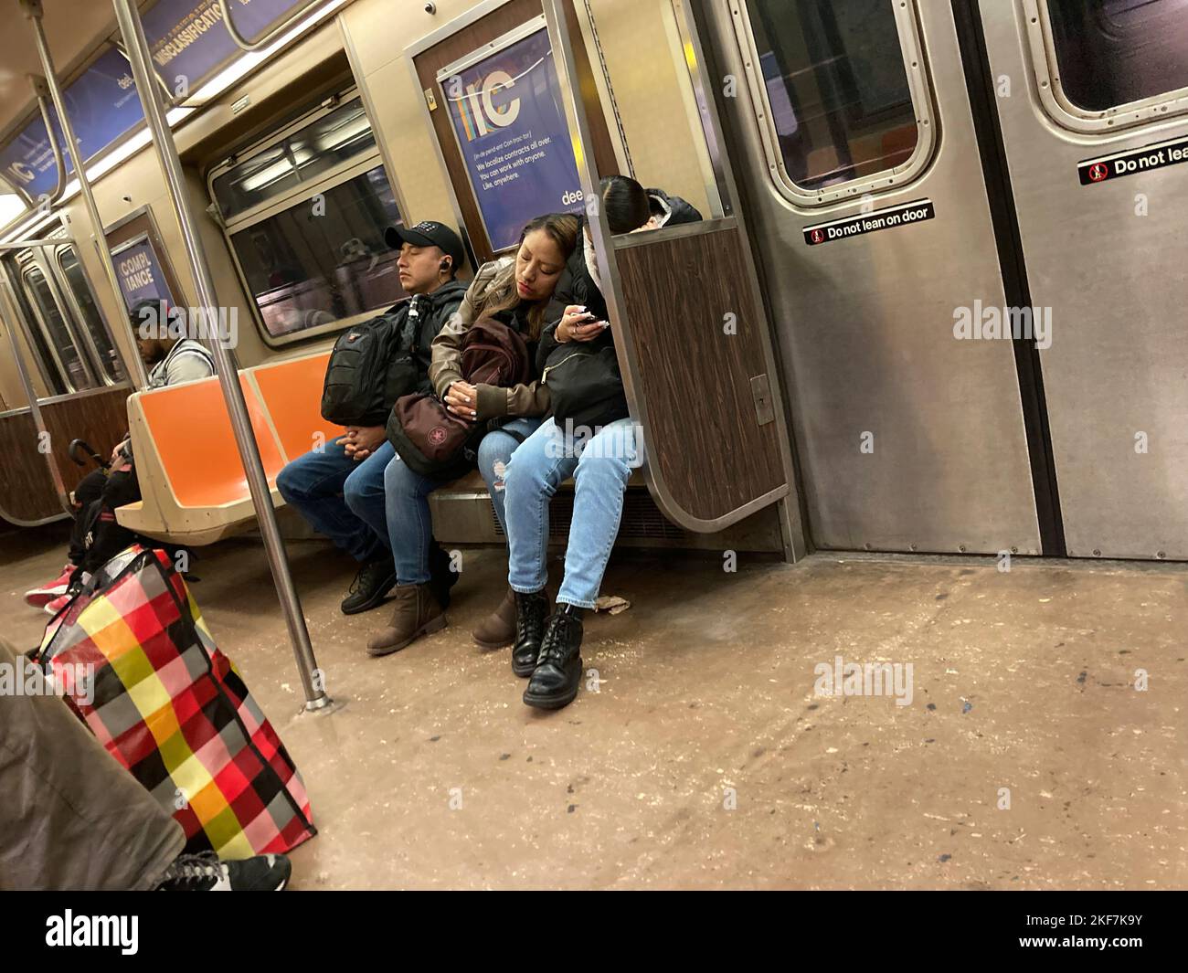 Weekend subway ridership in New York on Sunday, November 13, 2022 ...