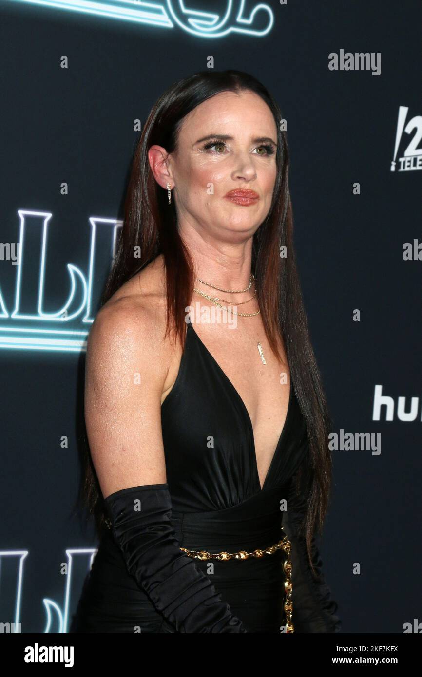 LOS ANGELES - NOV 15: Juliette Lewis at the Welcome to Chippendales ...