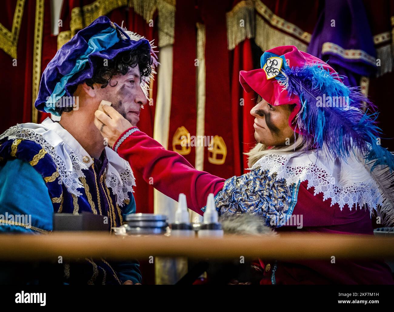 Soot pieten hi-res stock photography and images - Alamy